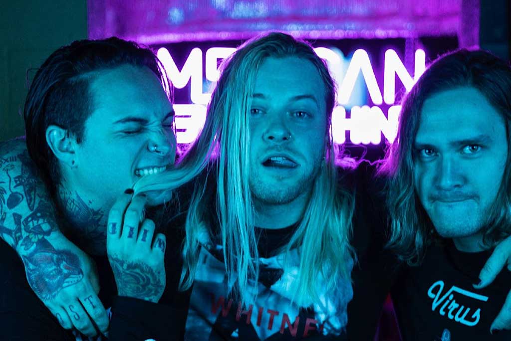 Exclusive Premiere: AMERICAN DREAM MACHINE Collaborates with LOVELESS ...