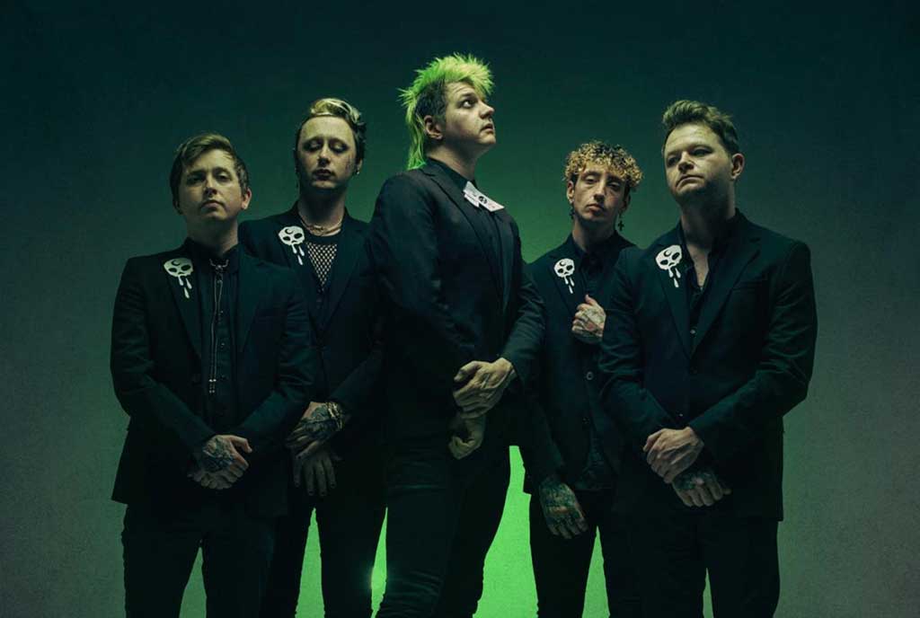 THE FUNERAL PORTRAIT Releases Debut Album Greetings from Suffocate City ...